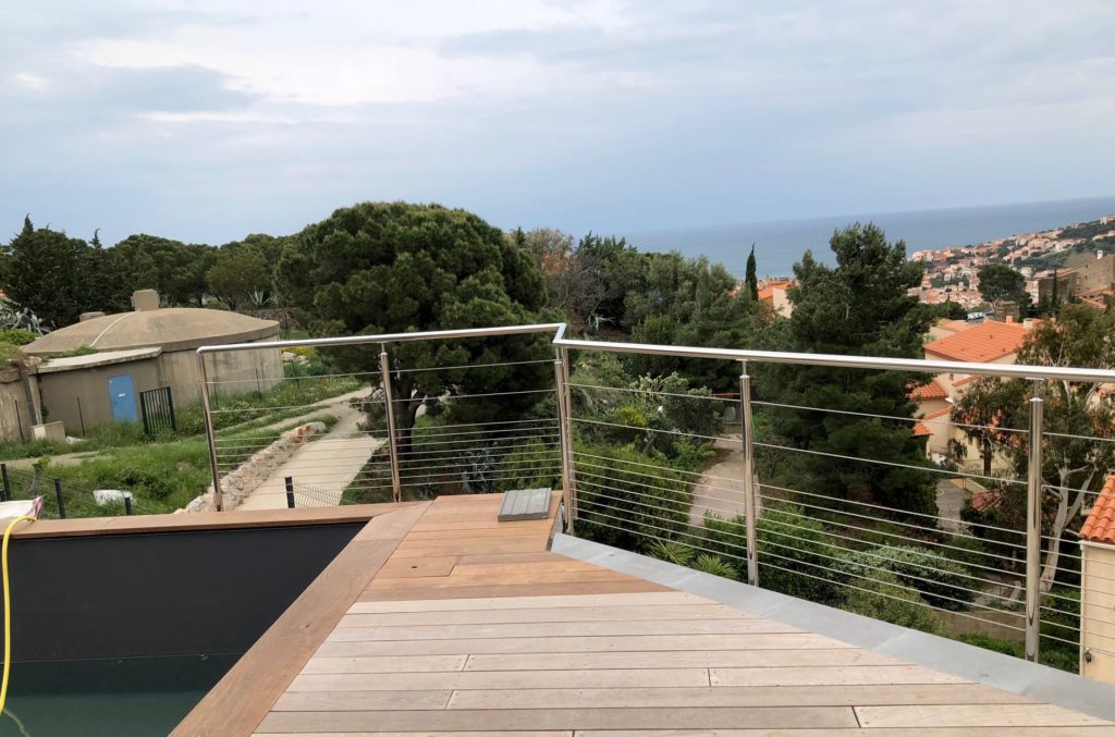 Rambarde en inox 316L d'une terrasse élégante - Scal'in garde Corps